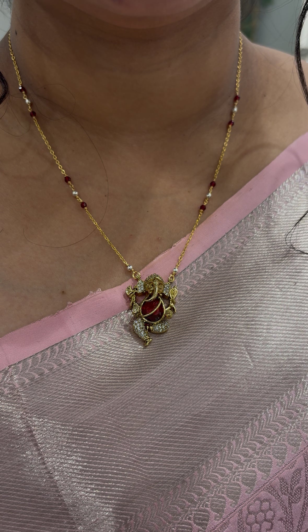 Beautiful ganesh chain – Sujatha Gold Covering Works