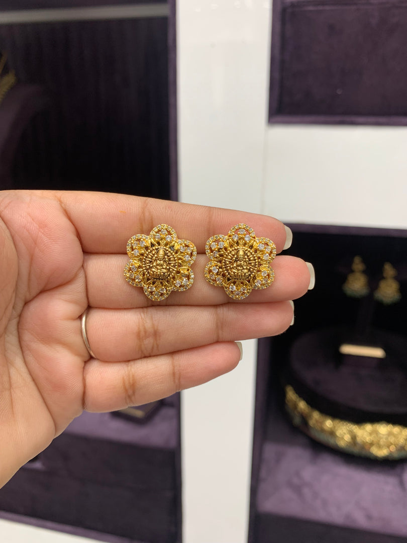 Beautiful traditional studs – Sujatha Gold Covering Works